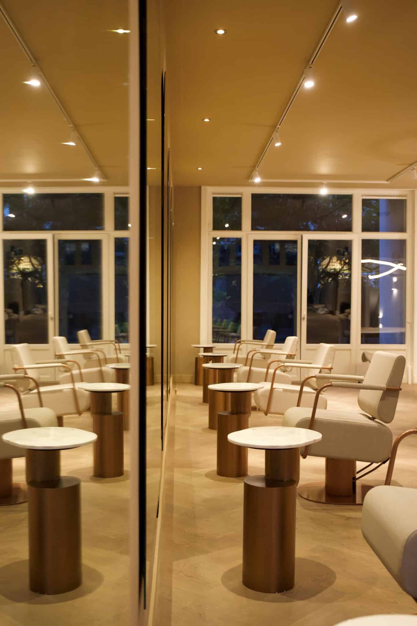 Creation of hairdressing salons - Design of a shop space furniture ...